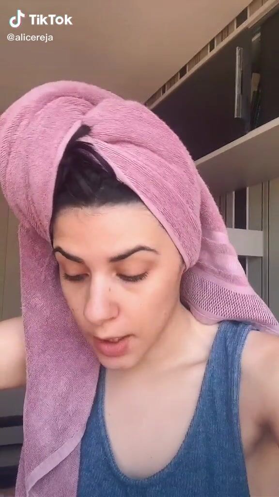 Alice Oliveira (@alicereja) #tube top #white tube top | yephot.com