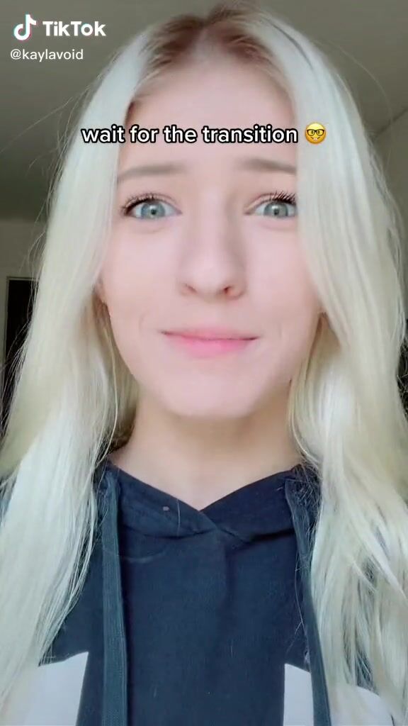 Kayla Polek (@kaylavoid) #cleavage | yephot.com