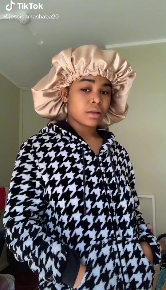 Jessica Mashaba (@jessicamashaba20) #cleavage #dress #pink dress ...