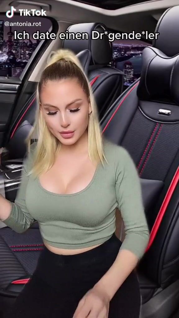 Antonia Rot (@antonia.rot) #cleavage #crop top #green crop... «Hahahaha ...