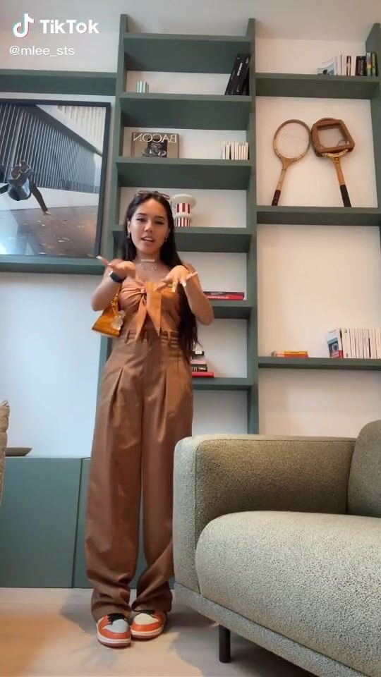 Mai Lee (@mlee_sts) #cleavage #tube top «OOTD» | yephot.com