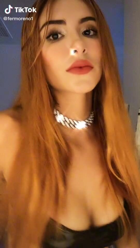 Fer Moreno (@fermoreno1) #cleavage #bikini top #black... «Lo intente ️‍ #TalentoTikTok ...