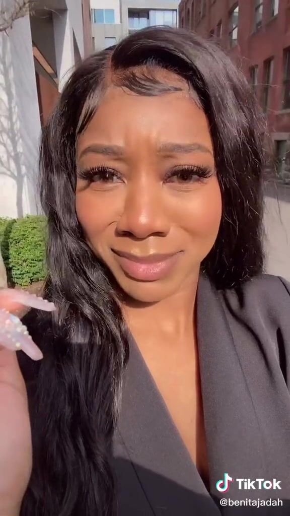 Benita Jadah (@benitajadah) #cleavage #sexy «What time is it in your ...