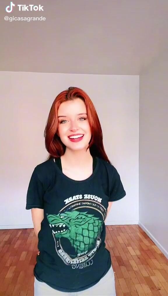 Giovanna Casagrande (@gicasagrande) #bikini top #cleavage «Raridade ...