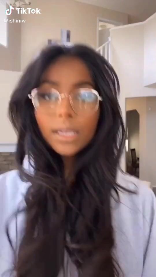 Ishini W (@ishiniw) #sexy #dress «The last vid was bad quality so ...